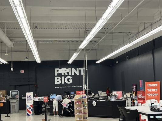 STAPLES - Updated January 2026 - 27 Photos & 33 Reviews - 6001 Menaul ...