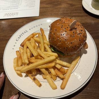 THE CAPITAL BURGER - Updated December 2024 - 1349 Photos & 992 Reviews ...