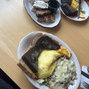 OTIS CAFE - Updated June 2024 - 434 Photos & 736 Reviews - 4618 SE Hwy ...