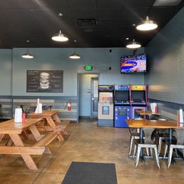 KILLER BURGER SPOKANE VALLEY - Updated July 2025 - 52 Photos & 71 Reviews - 15705 E Broadway ...