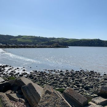 BENICIA PUBLIC PIER & BEACH - Updated December 2025 - 212 Photos & 39 ...