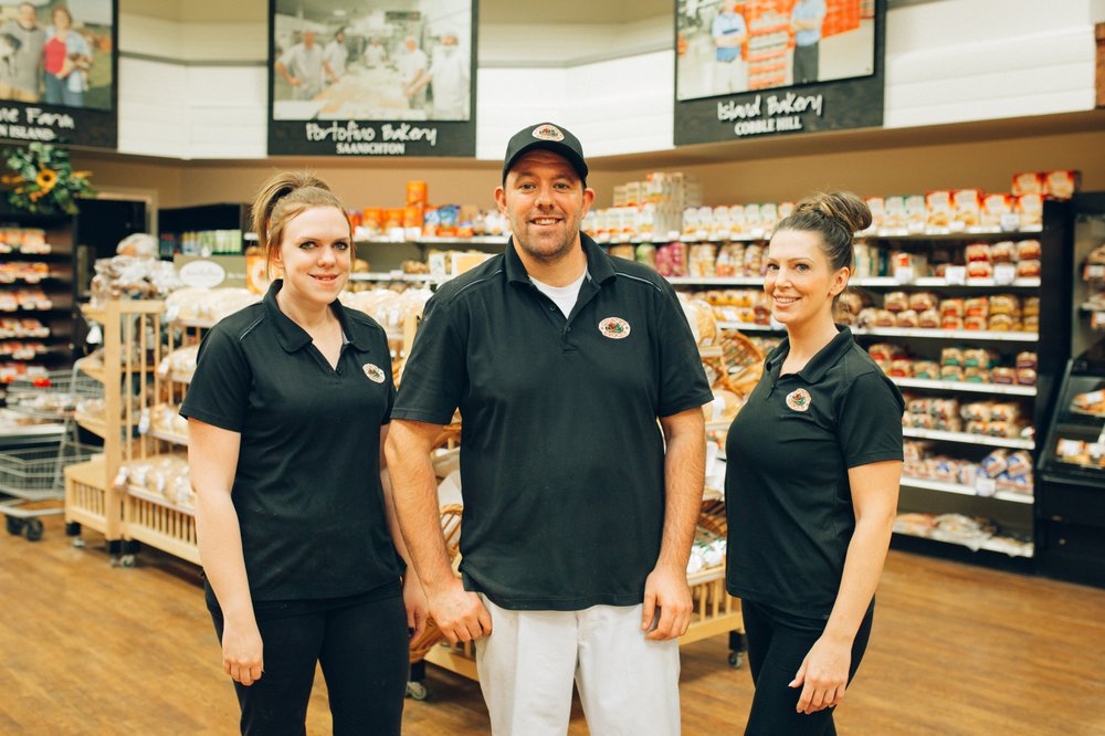 COUNTRY GROCER - Updated October 2025 - 1400 Cowichan Bay Road, Cobble ...