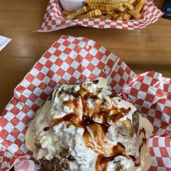 HANK’S - Updated October 2025 - 106 Photos & 124 Reviews - 1228 NE 63rd ...