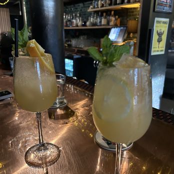 815 - Updated January 2026 - 44 Photos & 78 Reviews - 815 Elm St ...