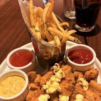 HUBBARD INN - Updated January 2026 - 594 Photos & 305 Reviews - 110 W ...