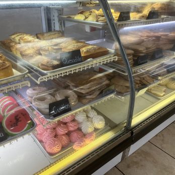 YOLANDA’S BAKERY - Updated July 2025 - 34 Photos & 48 Reviews - 19742 ...