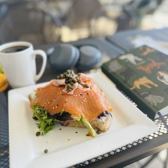 BORAGE - Updated June 2025 - 520 Photos & 142 Reviews - 1609 N Lynhurst ...