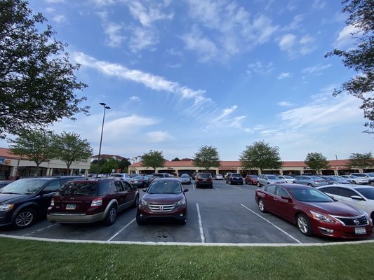 TANGER OUTLETS HERSHEY - Updated April 2025 - 45 Photos & 65 Reviews ...