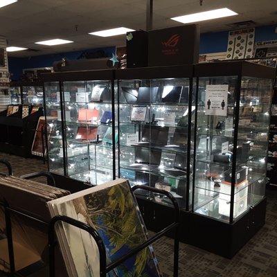 DISC TRADERS - 13 Photos & 10 Reviews - 5835 W Saginaw Hwy, Lansing ...