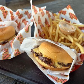 HEAVY HANDED - Updated May 2025 - 923 Photos & 580 Reviews - 2912 Main ...