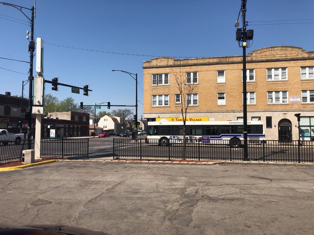 RKJ AMOCO - Updated October 2025 - 3954 W Division St, Chicago ...