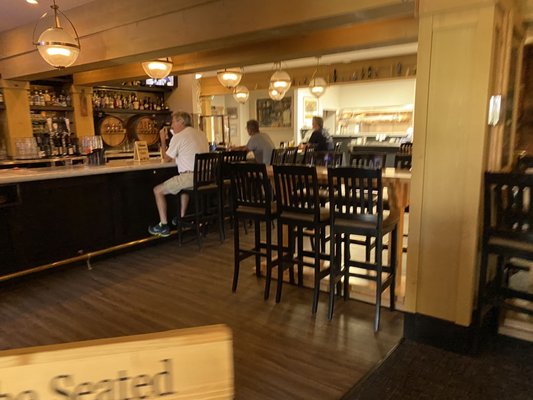 THE COBBLESTONE PUB - Updated December 2025 - 40 Photos & 18 Reviews ...