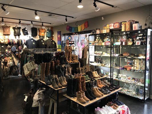 HEMPIES - Updated December 2025 - 34 Photos & 24 Reviews - 2570 NE Twin ...