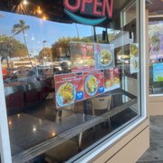 LOCO MOCO DRIVE INN - 335 Photos & 248 Reviews - 7192 Kalanianaole Hwy ...