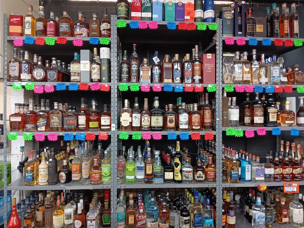 BUCKHORN DISCOUNT LIQUORS - Updated September 2025 - 55 Photos - 14825 ...