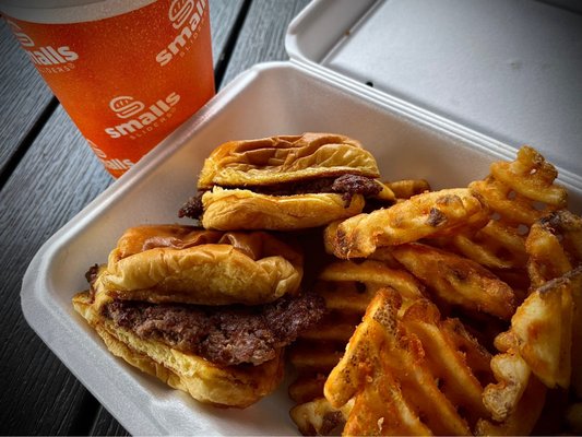 SMALLS SLIDERS - Updated August 2024 - 24 Photos & 43 Reviews - 7610 ...