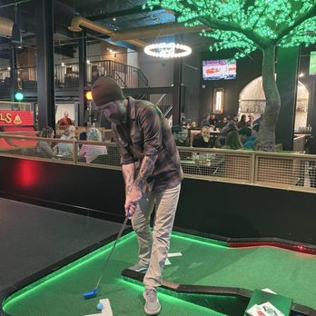 BIRDEEZ - Updated August 2025 - 238 Photos & 78 Reviews - 151 N Sierra ...