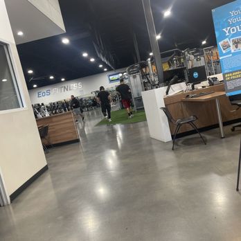 EŌS FITNESS - Updated March 2025 - 40 Photos & 31 Reviews - 3110 N ...