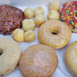 GLAZE’N DAZE DONUTS - Updated October 2025 - 281 Photos & 181 Reviews - 39 Greenville Ave ...