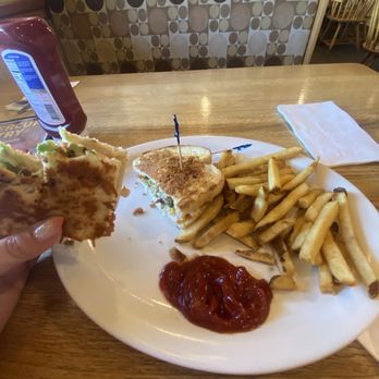 BUTTERCUP PANTRY RESTAURANT - Updated November 2024 - 494 Photos & 565 ...