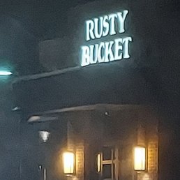 RUSTY BUCKET RESTAURANT AND TAVERN - Updated April 2026 - 282 Photos ...