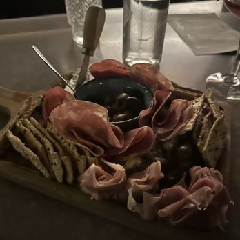 SOCIETY LOUNGE - Updated December 2025 - 355 Photos & 338 Reviews ...