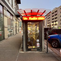 THE RABBIT HOLE - Updated November 2024 - 2420 Photos & 2298 Reviews ...