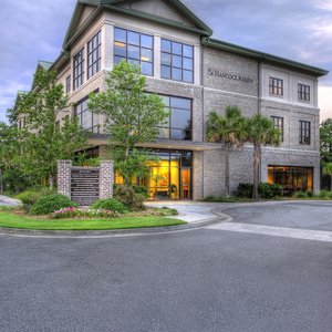 FIRST CHATHAM BANK - Updated February 2025 - 111 Barnard St, Savannah ...