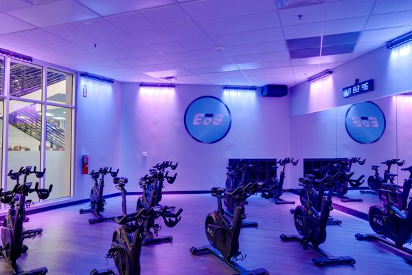 EŌS FITNESS - Updated December 2025 - 74 Photos & 58 Reviews - 7422 ...