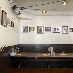 THE CRAFTY FOX ALE HOUSE - Updated July 2025 - 450 Photos & 296 Reviews ...