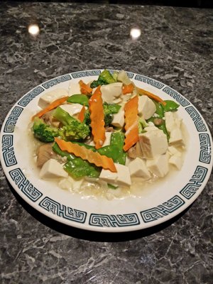 EAST CHINA INN - Updated January 2026 - 25 Photos & 90 Reviews - 2S743 ...