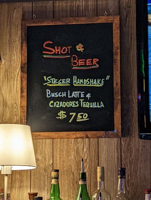 AUSTIN COMMUNITY TAVERN - 32 Photos & 10 Reviews - 81 E 34th St Steger ...