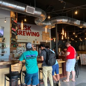 ROARING TABLE BREWING - 79 Photos & 70 Reviews - Breweries - 739 W Il ...