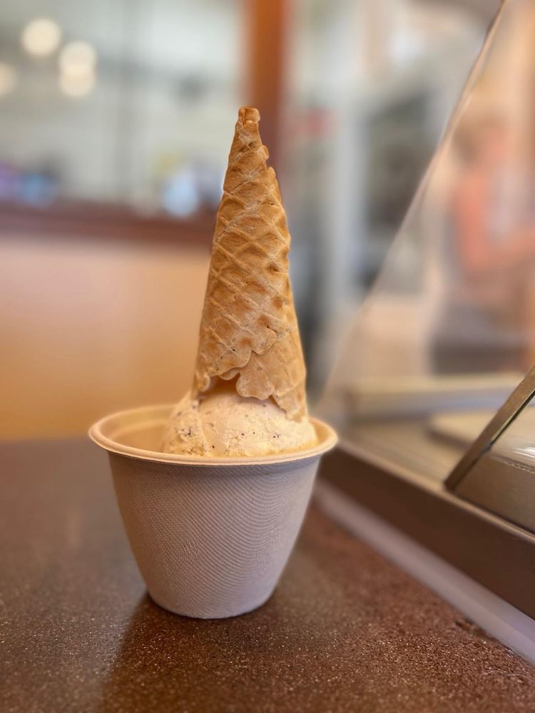 LIVING THE DREAM ICE CREAM - Updated January 2026 - 221 Photos & 311 ...