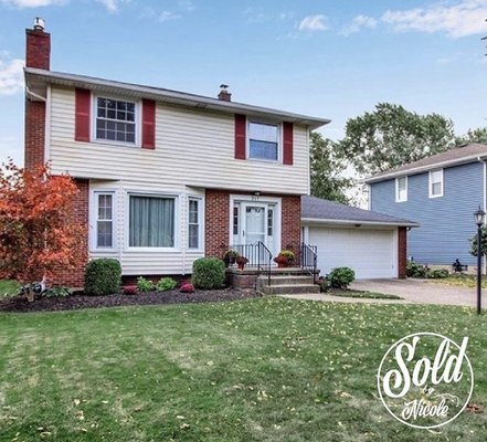 NICOLE ALDINGER - 716 REALTY GROUP - Updated April 2024 - 31 Photos ...