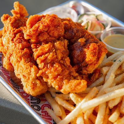 CHICK’N OUT - 152 Photos & 46 Reviews - 37 Charlotte St, Rochester, NY ...