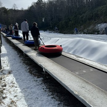 JONAS RIDGE SNOW TUBING - Updated January 2026 - 20 Photos & 19 Reviews ...