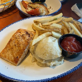 RED LOBSTER - Updated January 2025 - 73 Photos & 121 Reviews - 11 W ...