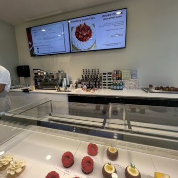 D’CARAMEL PATISSERIE - Updated April 2025 - 192 Photos & 63 Reviews ...