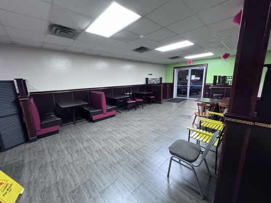 HAPPY GARDEN - Updated January 2026 - 107 Photos & 79 Reviews - 1702 ...