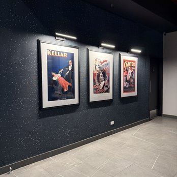 WHITE RABBIT THEATER AND LOUNGE - Updated October 2025 - 51 Photos - 37 ...