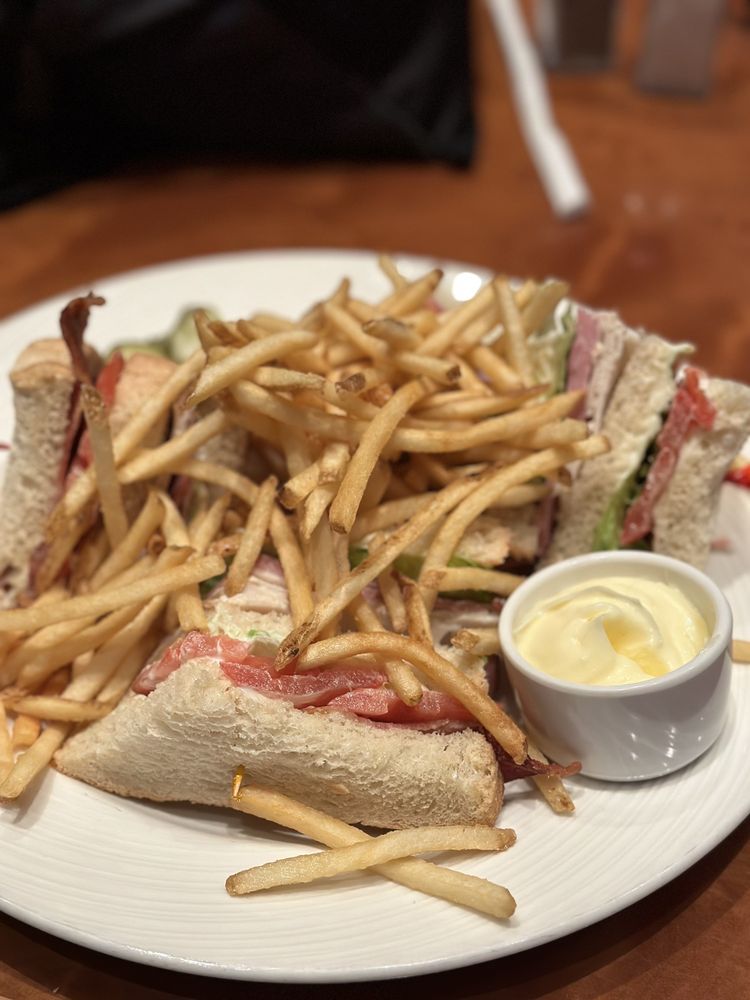 THE MEADOWS BAR AND GRILLE - Updated January 2026 - 26 Photos & 26 ...