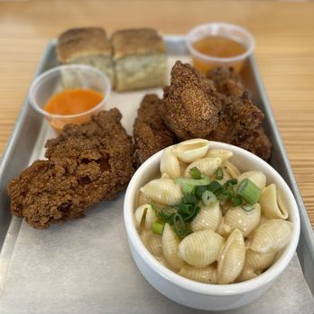 ON ROTATION BREWERY & KITCHEN - Updated July 2024 - 211 Photos & 81 ...