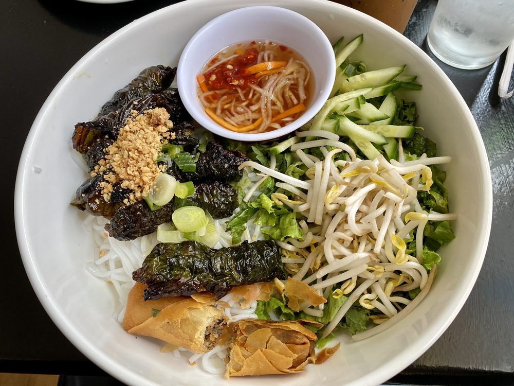 NEW SAIGON - 38 Photos & 18 Reviews - 1429 Potomac Ave, Pittsburgh, PA ...