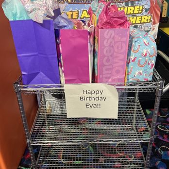 WACKY TACKY - Updated September 2025 - 220 Photos & 397 Reviews - 7351 ...