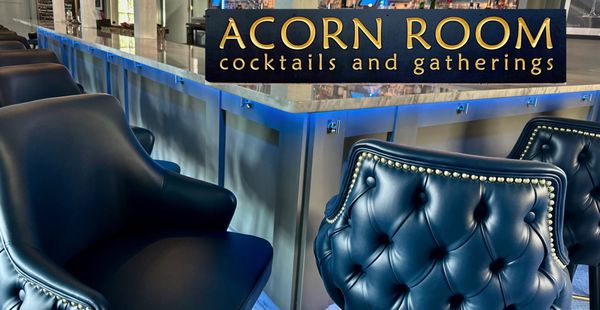 ACORN ROOM - Updated February 2025 - 23 Photos - 2209 Mineral Spring ...