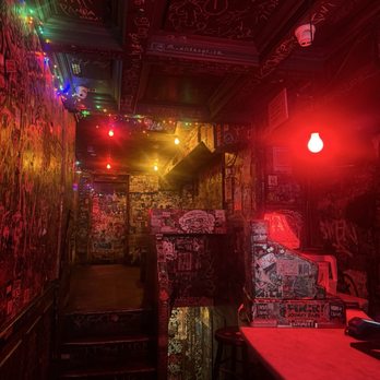 CLOCKWORK BAR - Updated December 2025 - 99 Photos & 104 Reviews - 21 ...