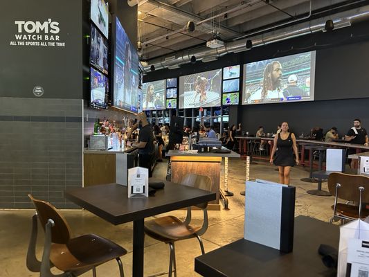 TOM’S WATCH BAR - Updated May 2025 - 301 Photos & 135 Reviews - 8050 International Dr, Orlando ...