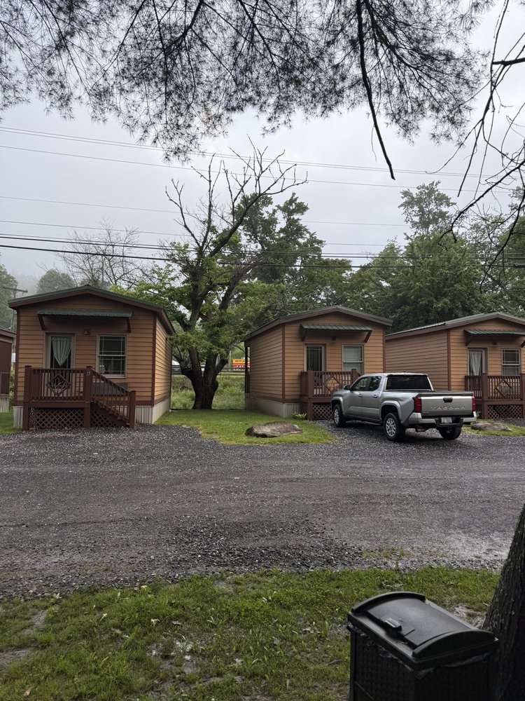 QUALLA MOTEL - Updated December 2025 - 77 Photos & 21 Reviews - 125 Tee ...