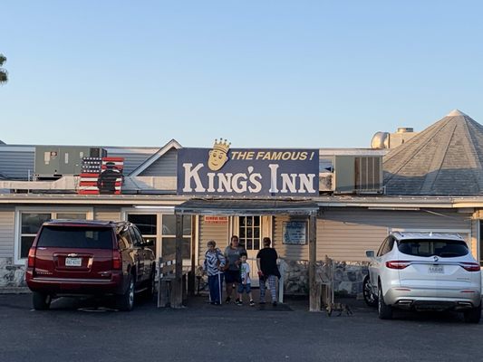 KING’S INN - 143 Photos & 203 Reviews - 1116 E County Rd 2270, Riviera ...